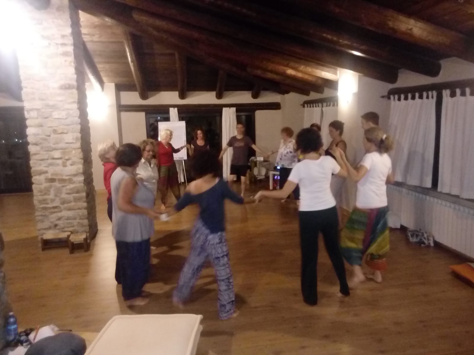 Settimana Italiana della DanzaMovimentoTerapia | Cristina Garrone